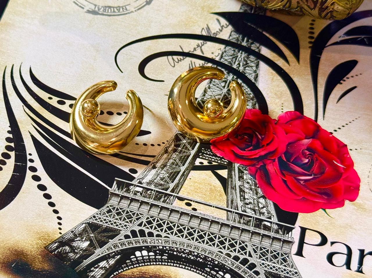 3/4 Moon Statement – Zuri Accessories